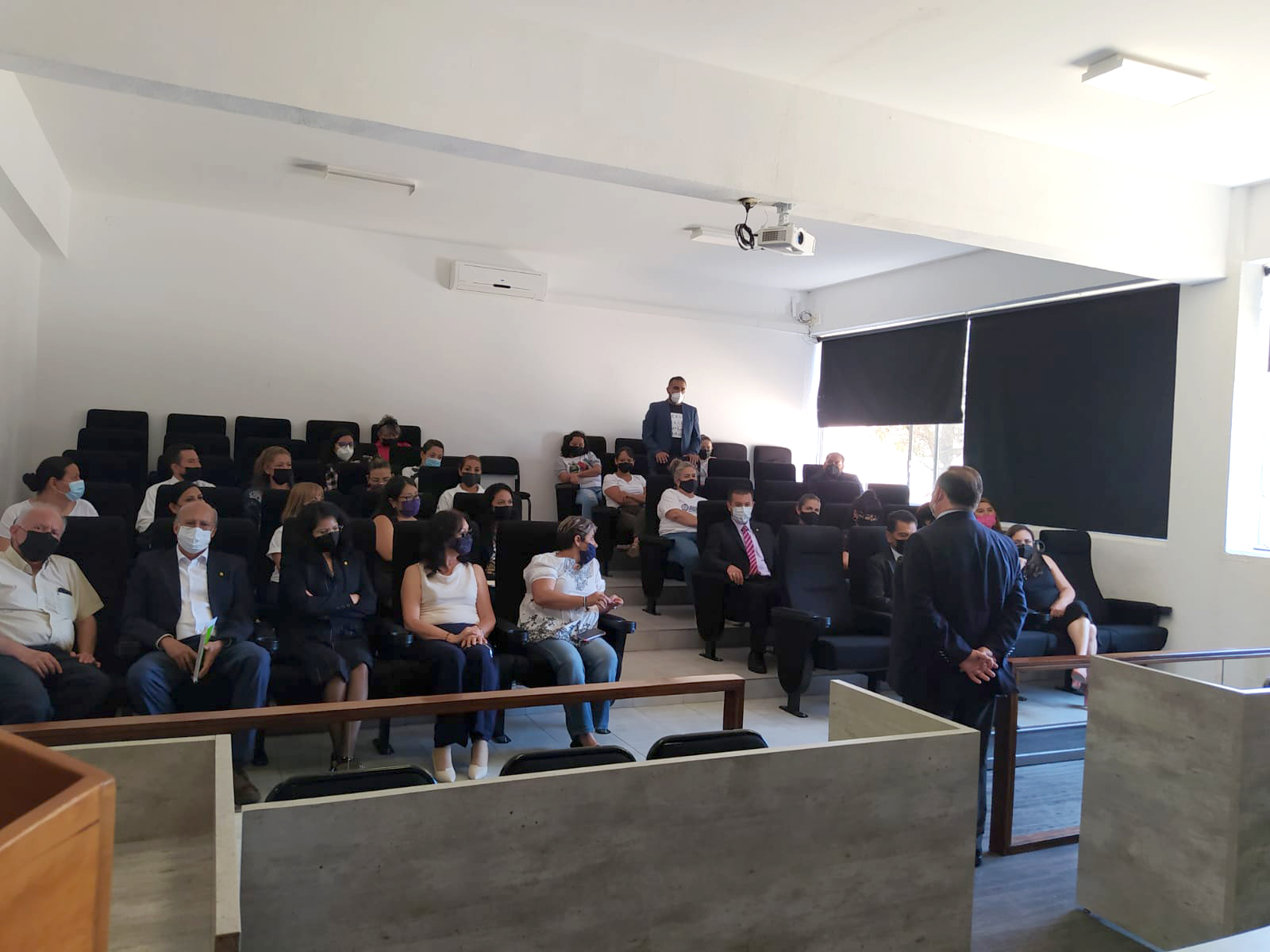 Visita del Hno. José Francisco Flores Gamio, rector de la Universidad ...